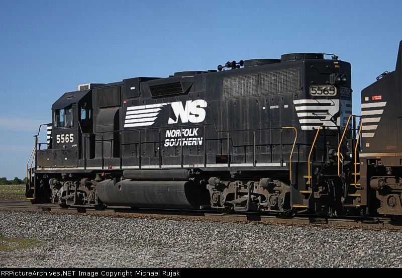 NS 5565